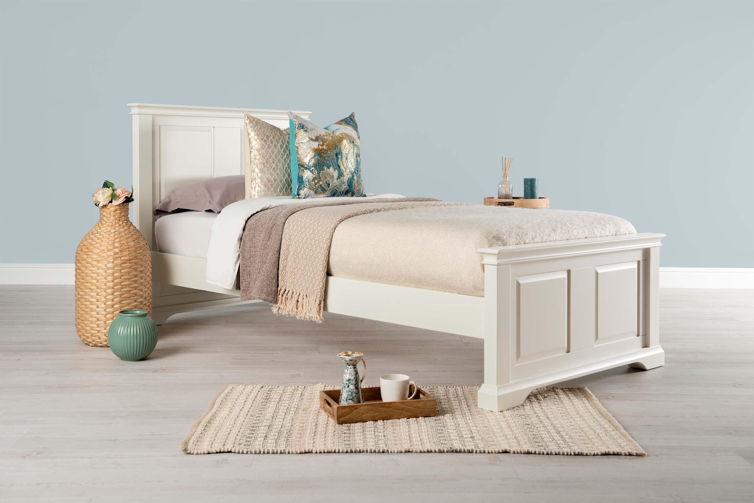 White solid wood queen bed store